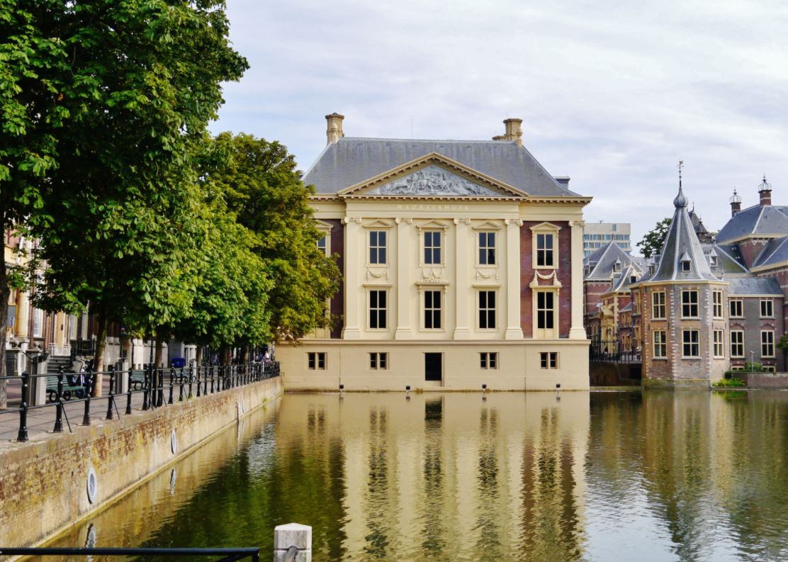 Art, art and more art: museums of Den Haag – Languages across Borders